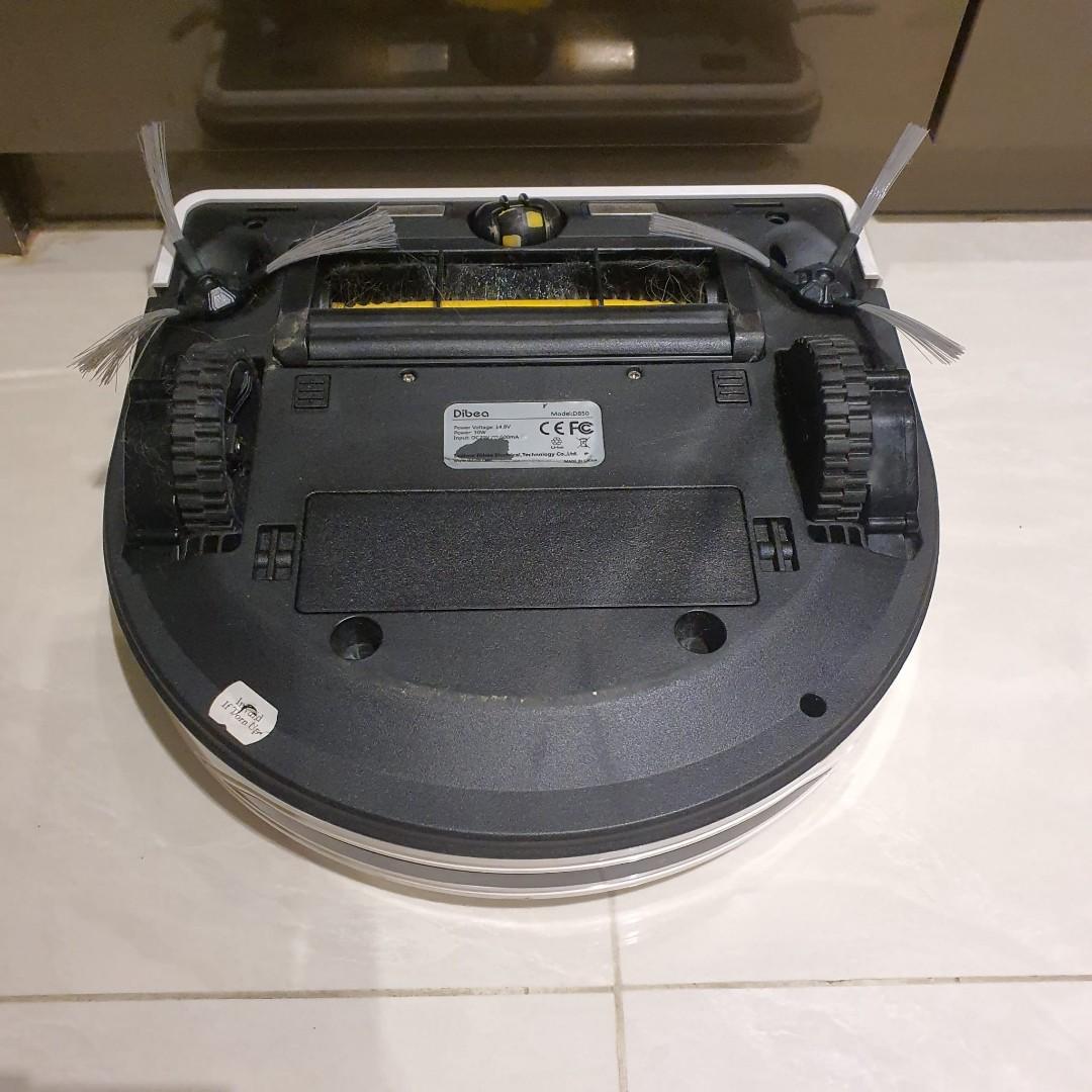 Dibea D850 Robotic Vacuum Cleaner, TV & Home Appliances, Vacuum Cleaner & Housekeeping on Carousell