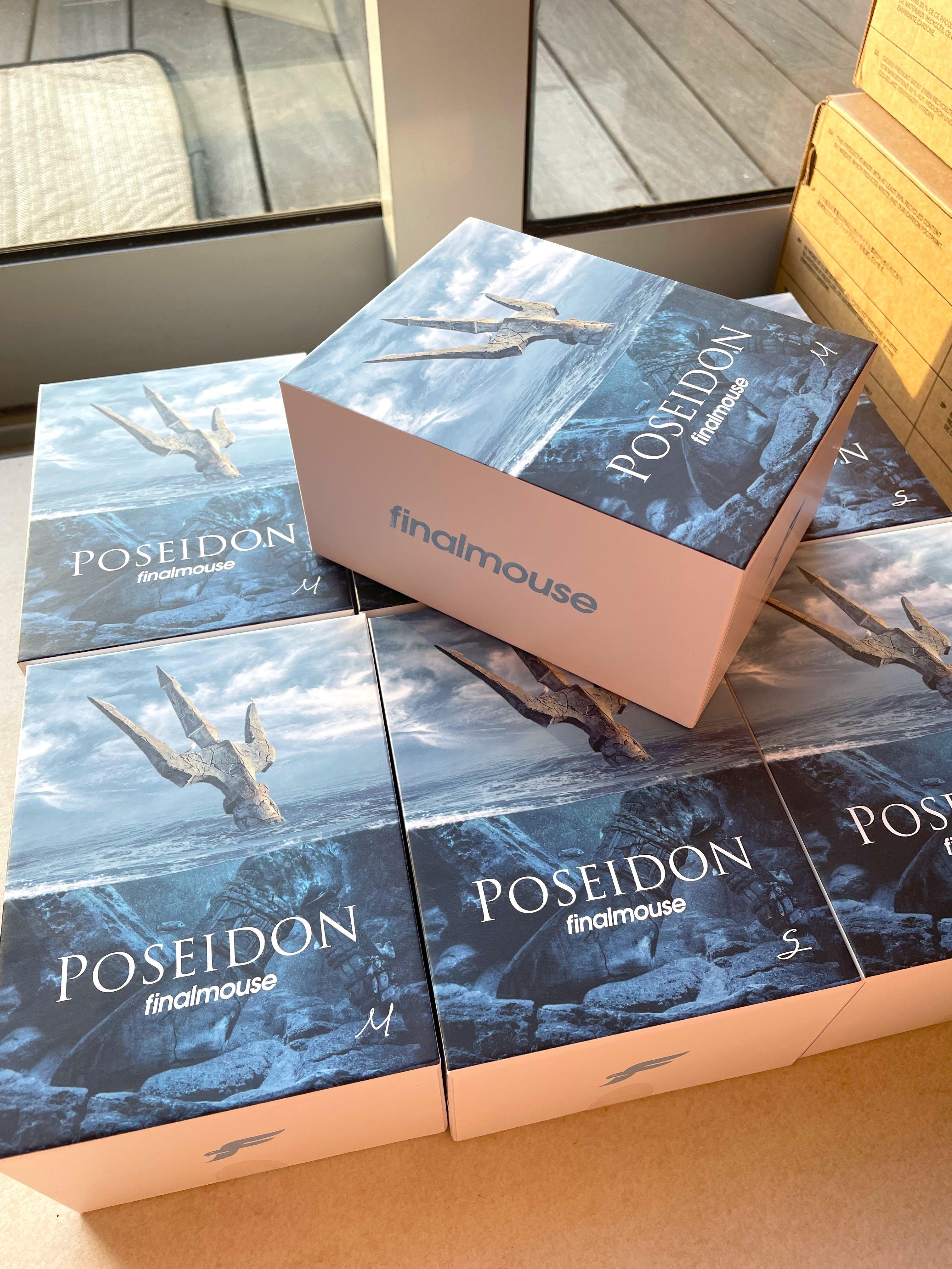 Finalmouse Poseidon (M) - Starlight-12, Computers & Tech, Parts ...