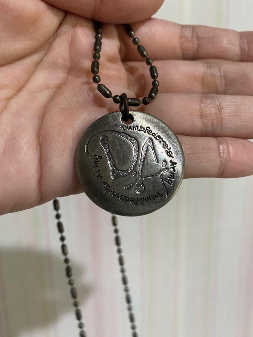 Harry Potter Dumbledore's Army necklace, Women's Fashion, Jewelry ...