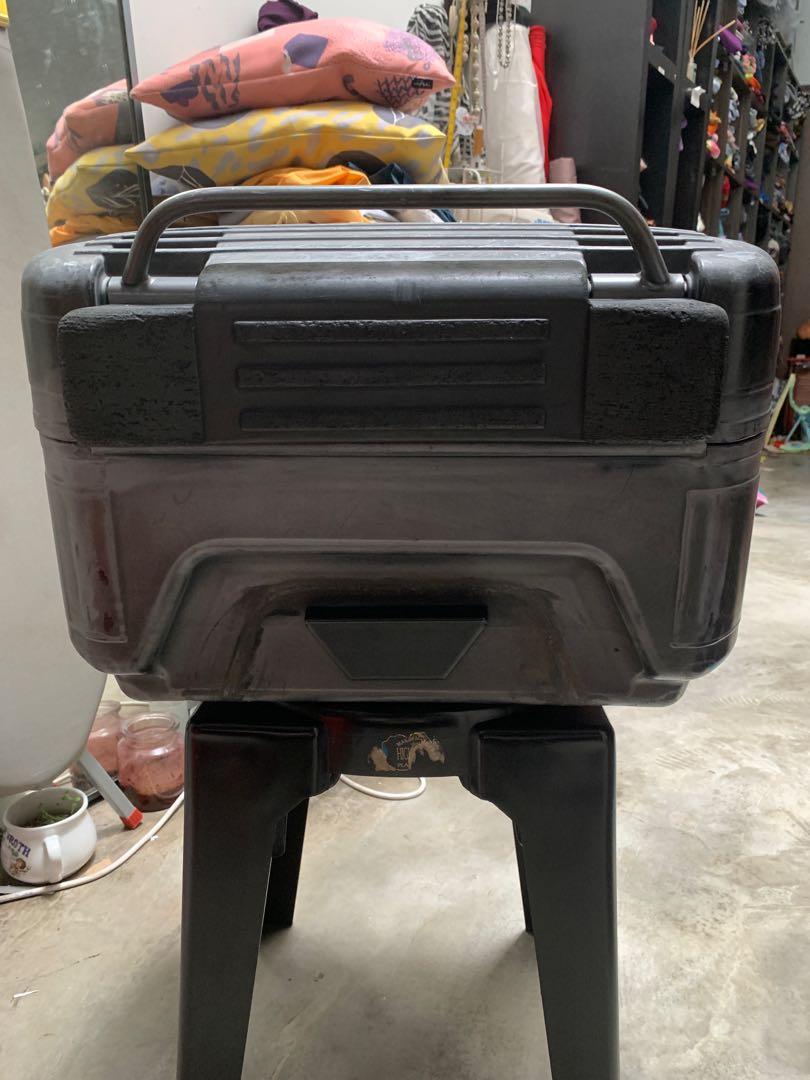 Hepco Becker Gobi Top Box, Announcements on Carousell