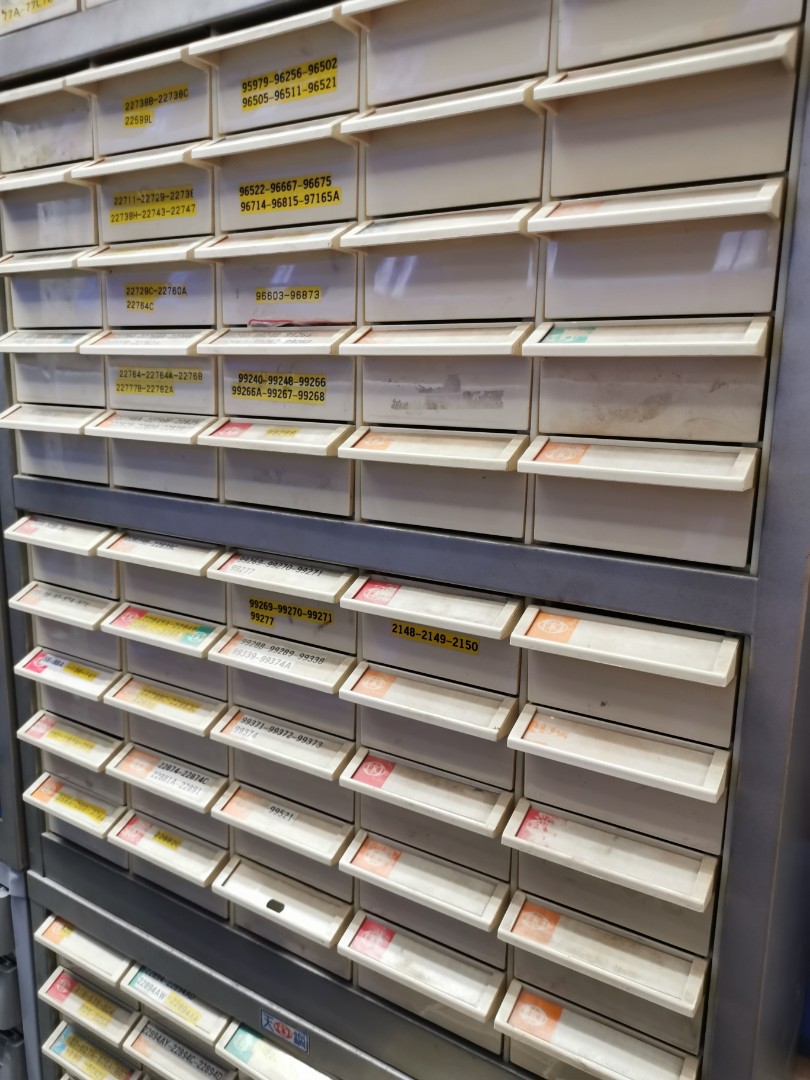 Metal self with 75 drawers, Hobbies & Toys, Stationery & Craft, Craft ...