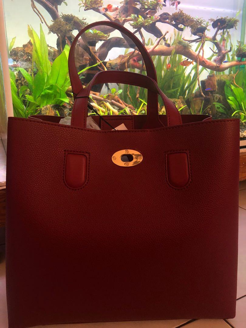 Original Pierre Cardin Hand Bag Tas Selempang Maroon, Fesyen Wanita ...