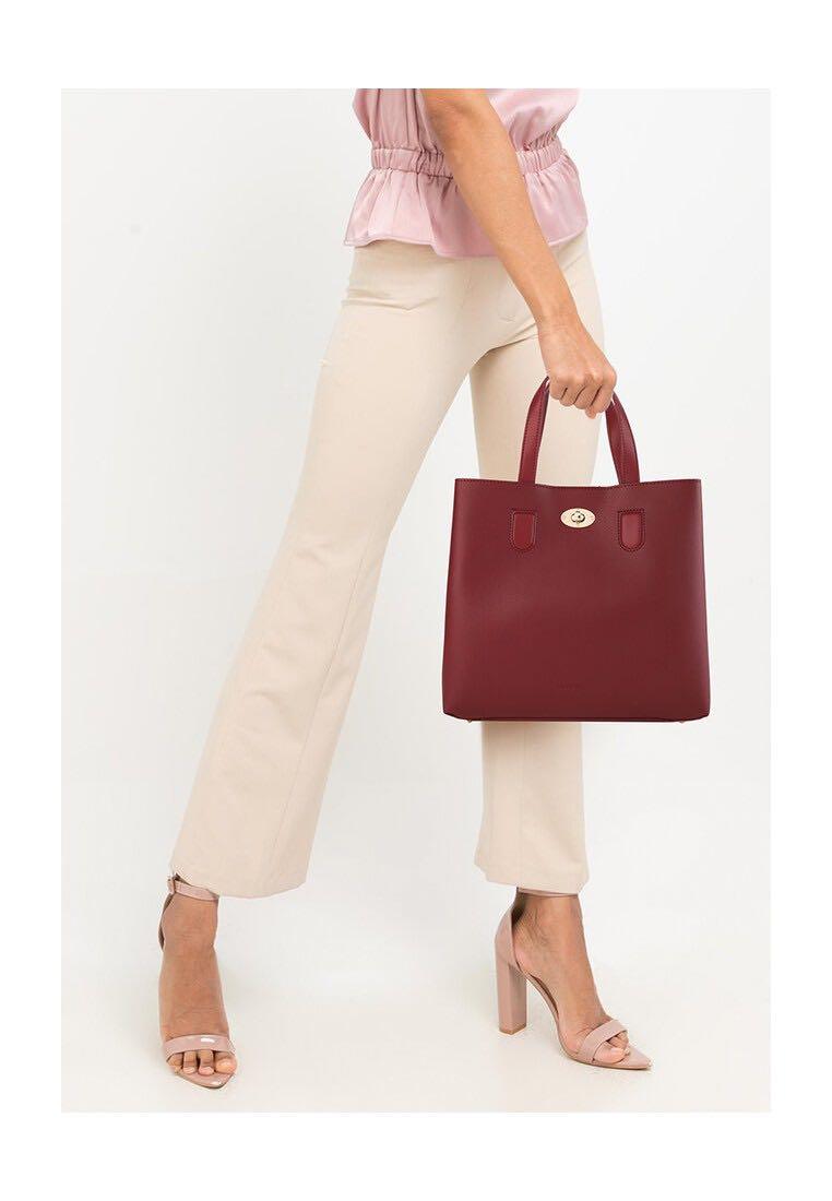 Original Pierre Cardin Hand Bag Tas Selempang Maroon, Fesyen Wanita ...