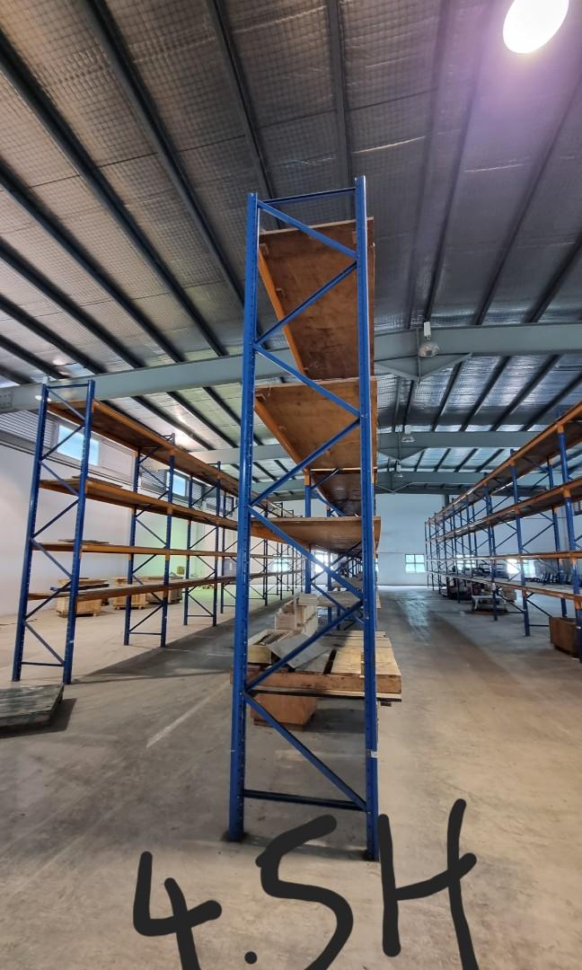 pallet rack 30 bay, Furniture & Home Living, Furniture, Shelves ...