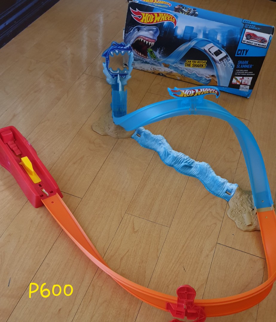 Shark slammer race track, Hobbies & Toys, Toys & Games on Carousell