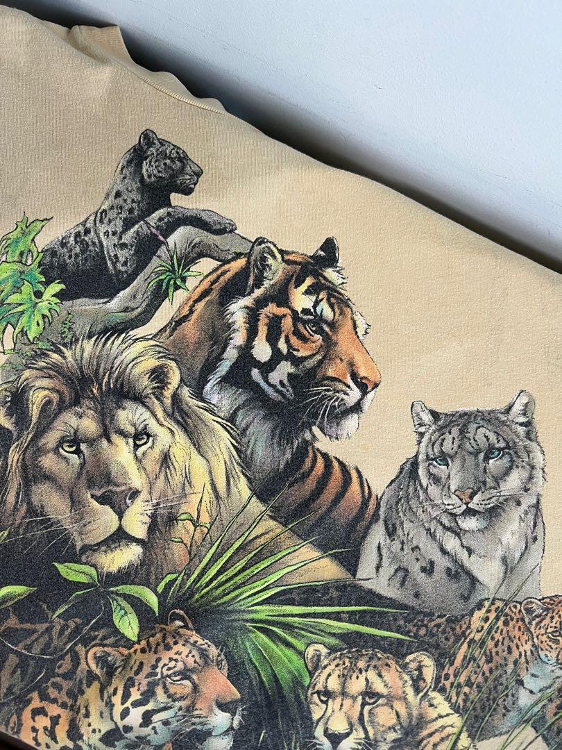 Thrifted Hanes animal tee, Men's Fashion, Tops & Sets, Tshirts & Polo ...