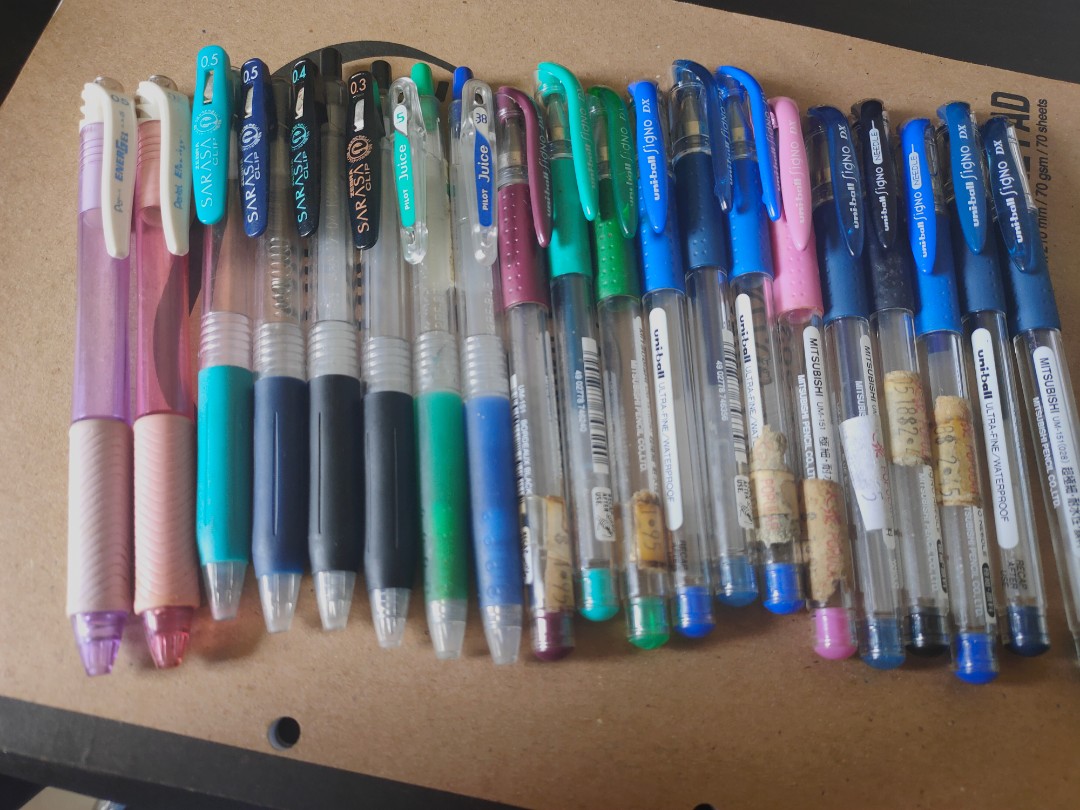 Uniball Pentel Zebra Sarasa 20 Pen Casing, Hobbies & Toys, Stationery ...
