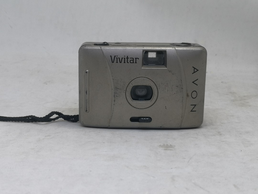 vivitar Avon focus free 35mm film camera, Photography, Cameras on Carousell