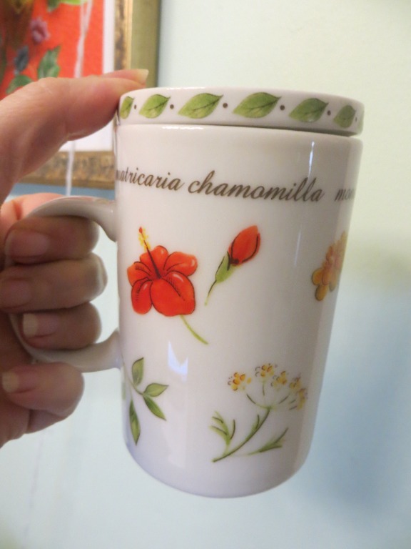 *FREE* Gallery by INHESION Tea Infuser Mug (Floral Design), Furniture ...