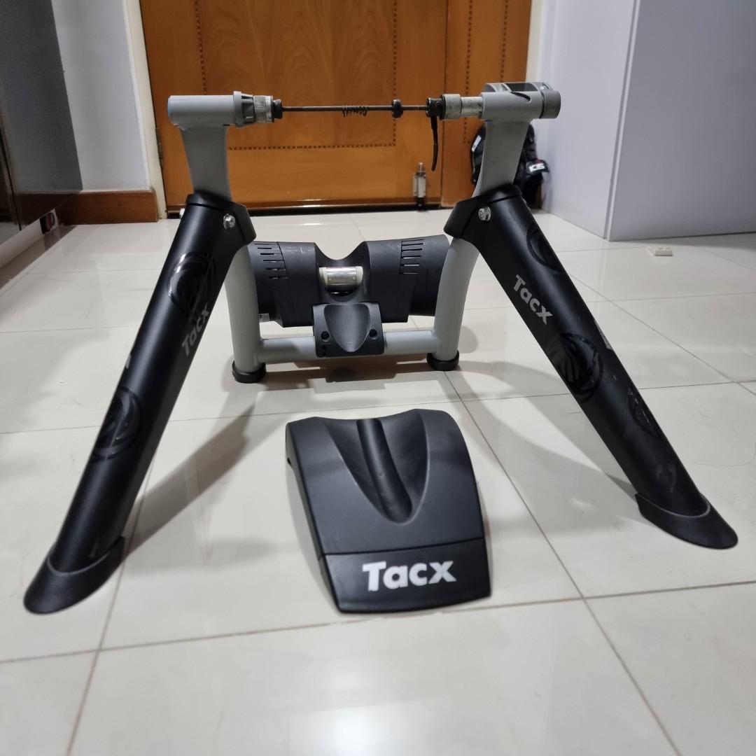 Indoor Turbo Bike Trainer: Tacx Bushido Smart, Sports Equipment ...