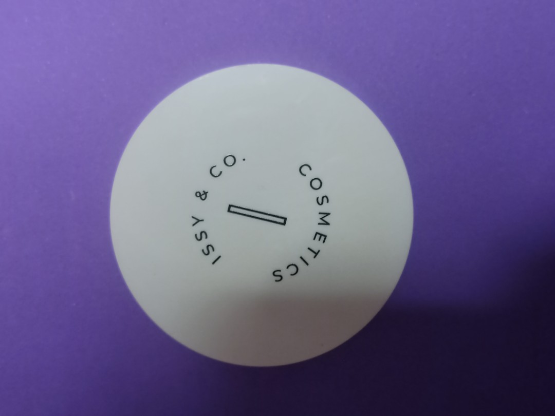 issy & co setting powder in radiant, Beauty & Personal Care, Face ...