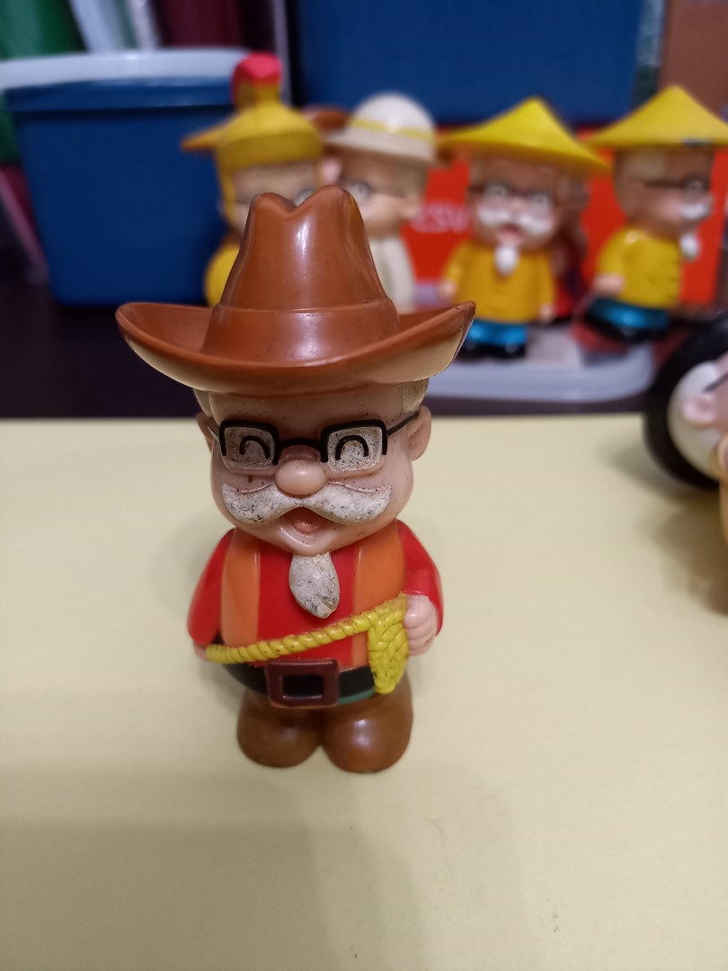 Kfc toy vintage, Hobbies & Toys, Collectibles & Memorabilia, Vintage ...