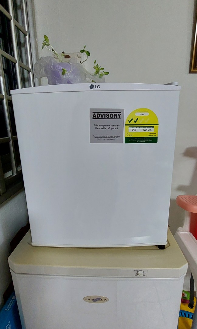 LG Chiller (Mini-fridge) for Breastmilk storage, TV & Home Appliances ...