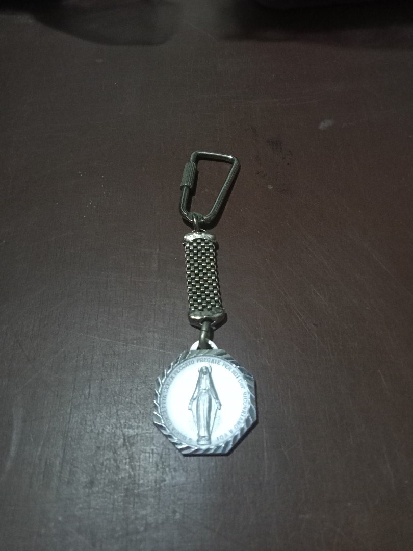 Mama Mary Key Chain, Hobbies & Toys, Memorabilia & Collectibles ...