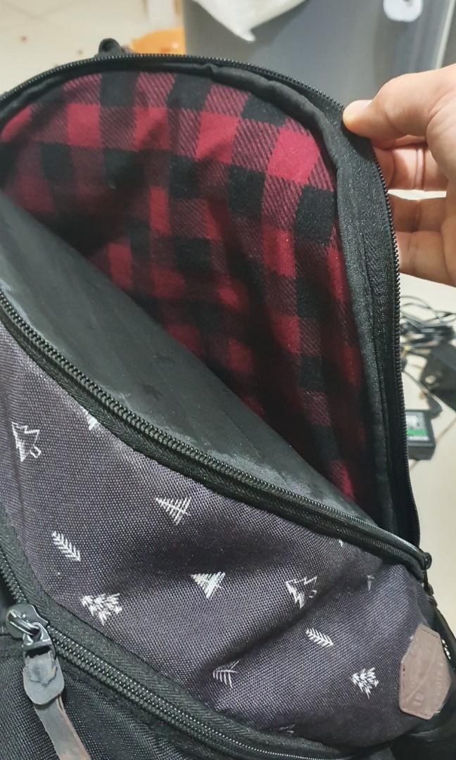 Roots Canada Backpack with laptop compartment, Men's Fashion, Bags ...