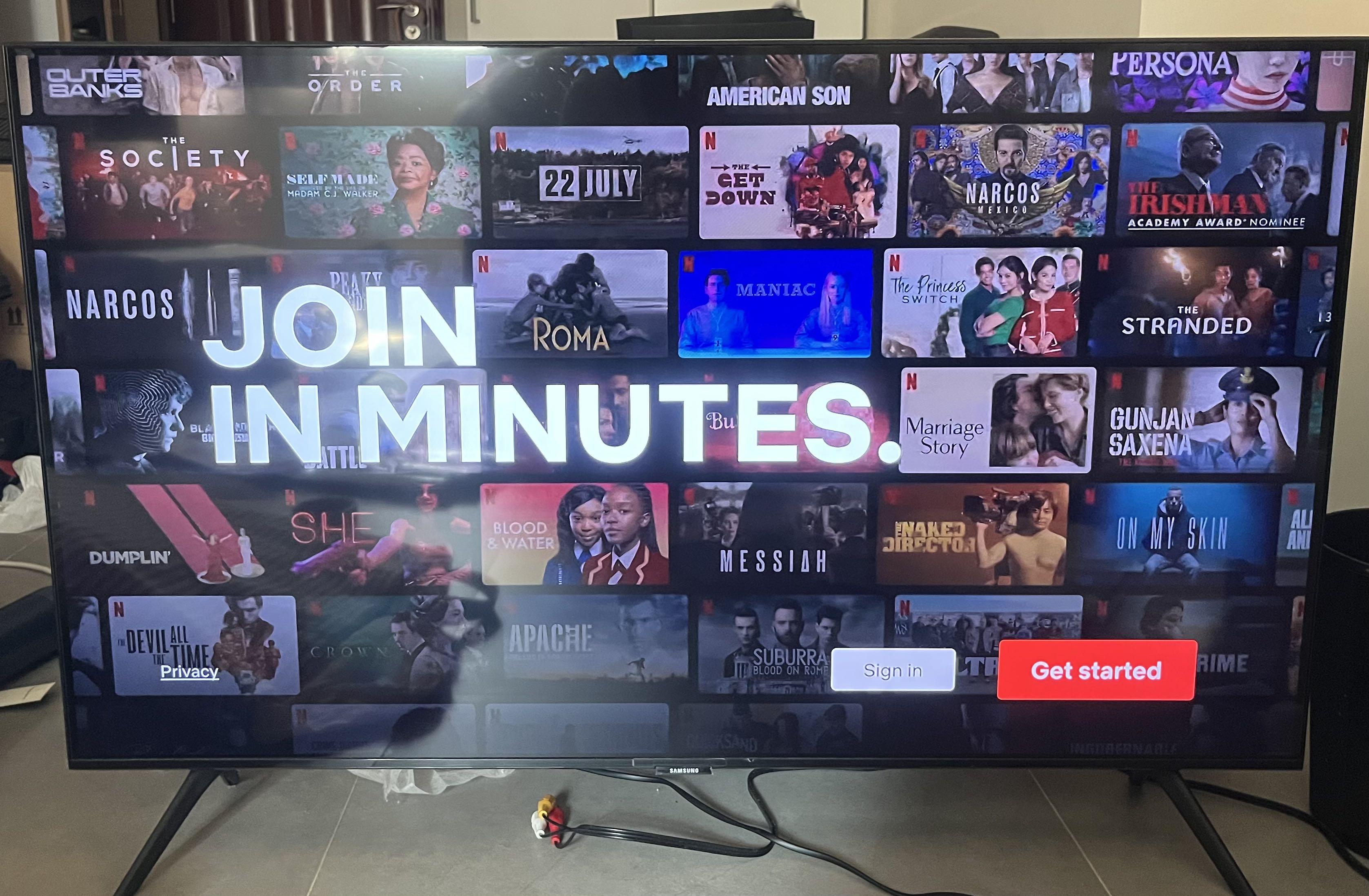 samsung crystal uhd 8 series tu8000 43, 家庭電器, 電視 & 其他娛樂, 電視 - Carousell