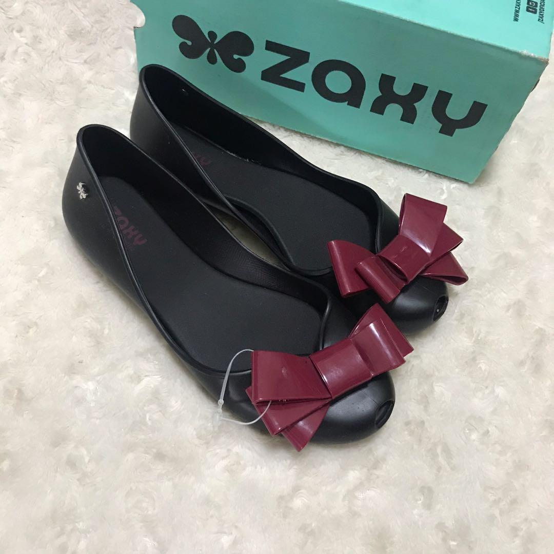 Zaxy flat shoe, Women's Fashion, Footwear, Flats & Sandals on Carousell
