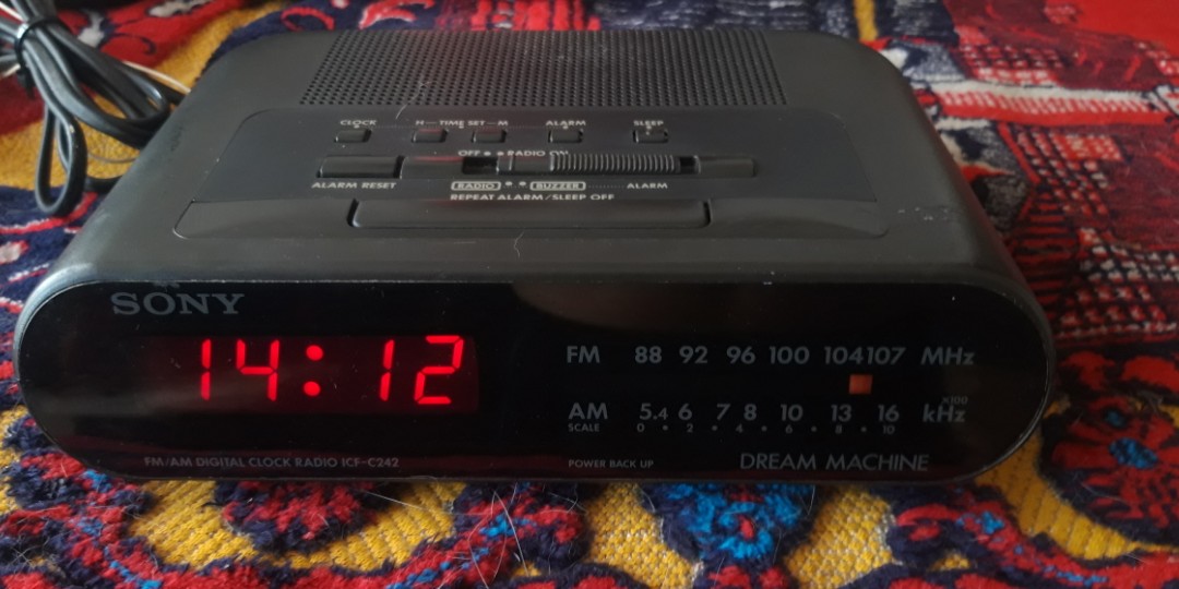 Authentic Sony Dream Machine Electric Desk Clock, Furniture & Home ...