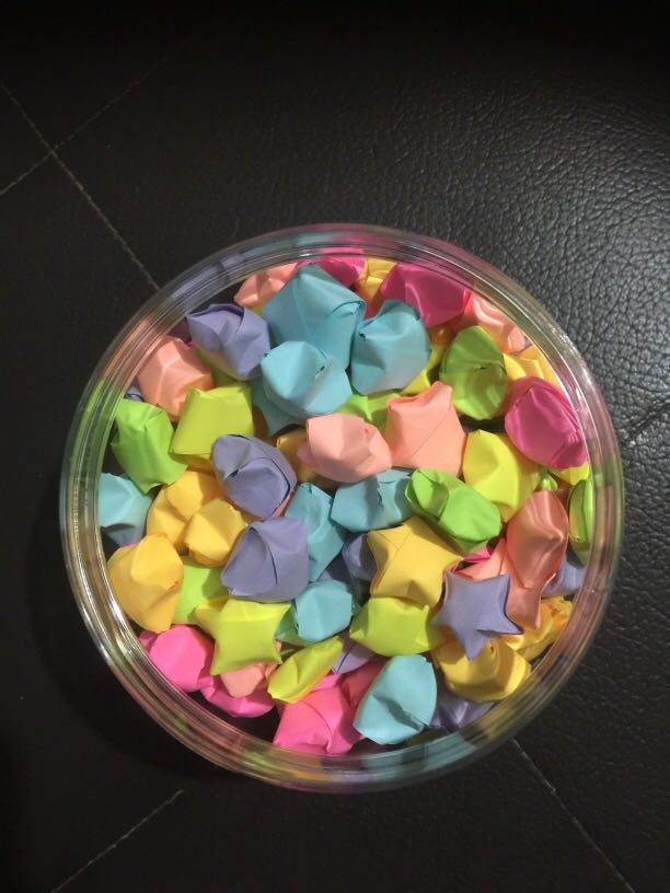 BOX OF PAPER STARS | Decorations!, Hobbies & Toys, Stationery & Craft ...