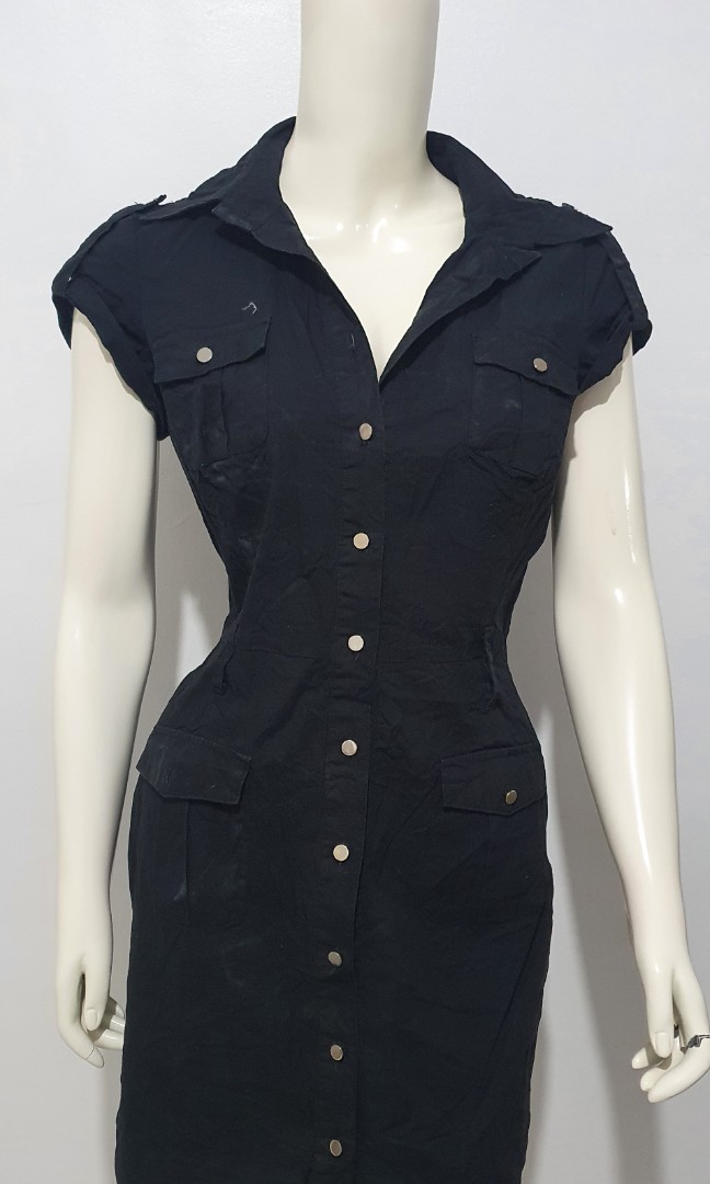 Buttondown Dress 1 missing button on chest part Ilit niyo nalang po ung ...