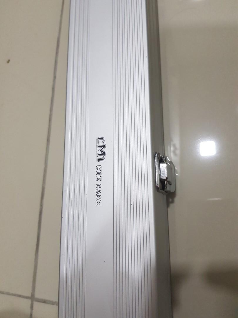 CM1 aluminium cue case, Sports Equipment, Other Sports Equipment and ...
