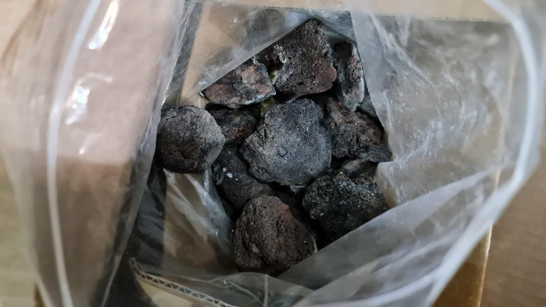 Lava rocks more than 1kg, Pet Supplies, Homes & Other Pet Accessories ...