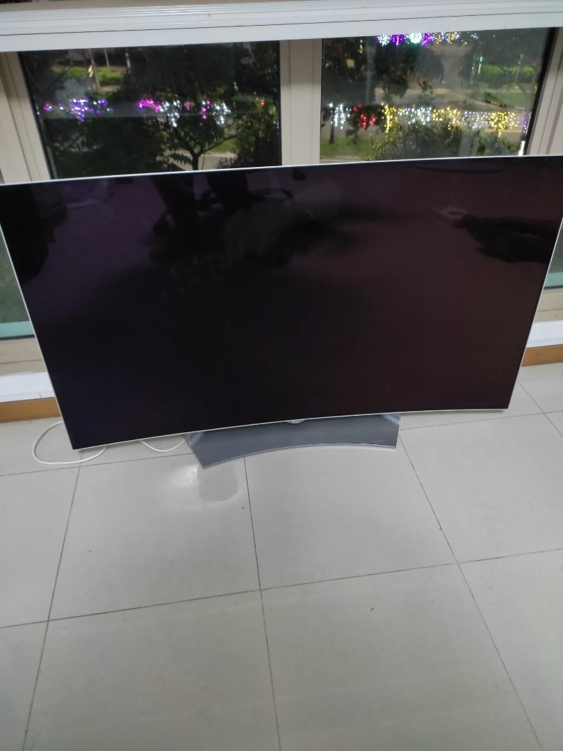 LG OLED 55" smart tv (faulty display), TV & Home Appliances, TV ...