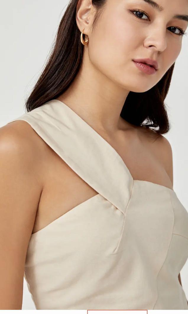 Love bonito dixie toga crop top, Women's Fashion, Tops, Sleeveless on ...