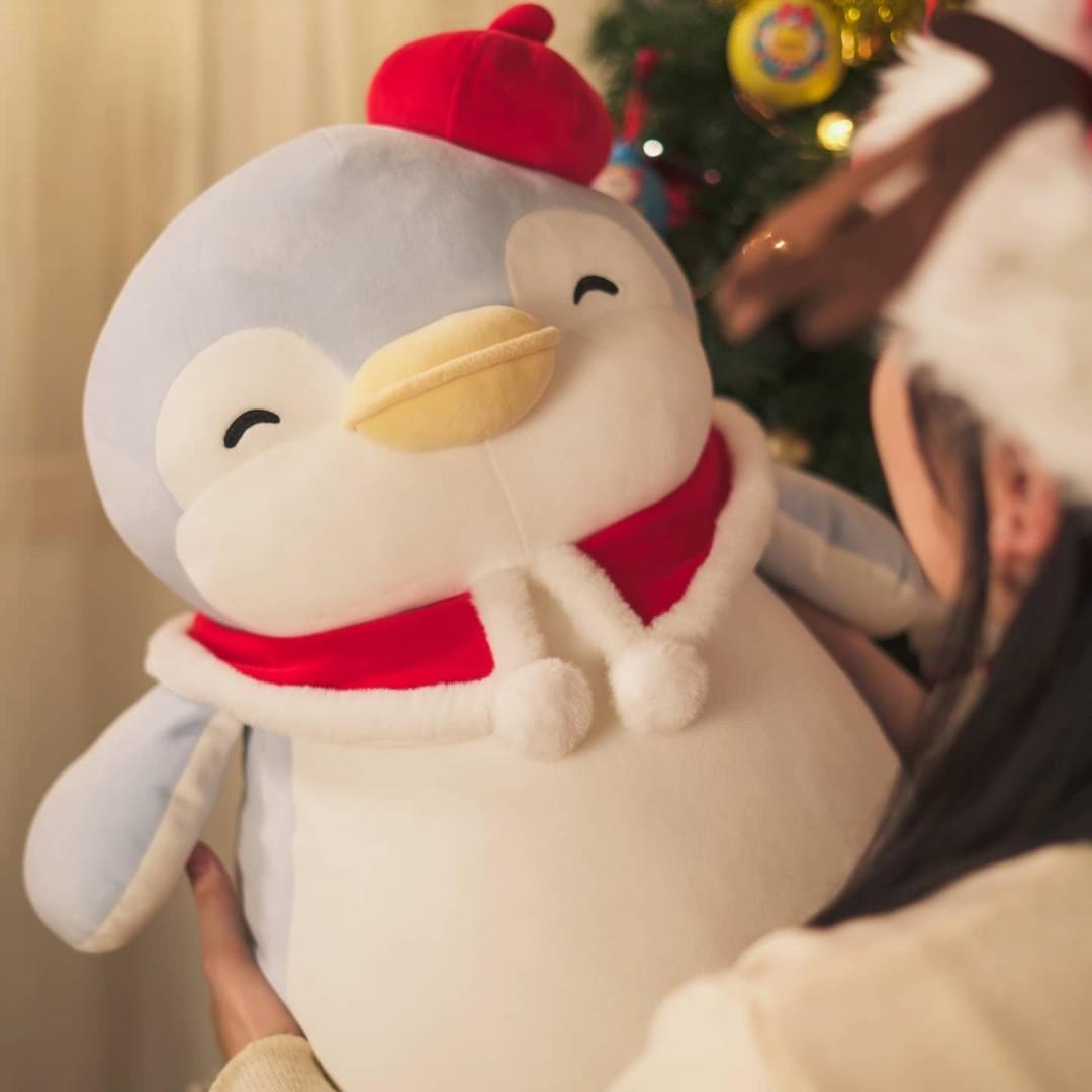 Miniso Blue Penguin Plush Soft Toy (Christmas Edition 2021), Hobbies ...