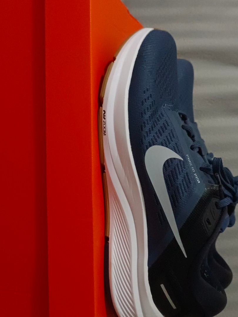 Nike Air Zoom Structure 24, Men's Fashion, Footwear, Sneakers on Carousell