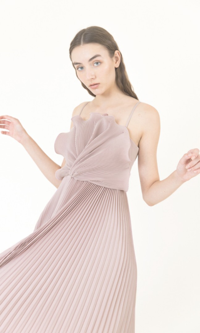 Official Claude Ula Dress in Pink, Women's Fashion, Dresses & Sets, Dresses on Carousell