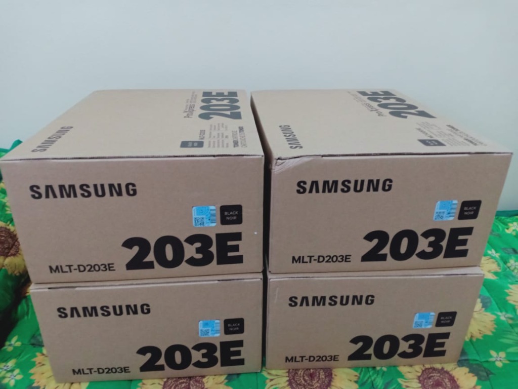 Samsung 203E MLT-D203E Original Toner Cartridge (black), Computers ...