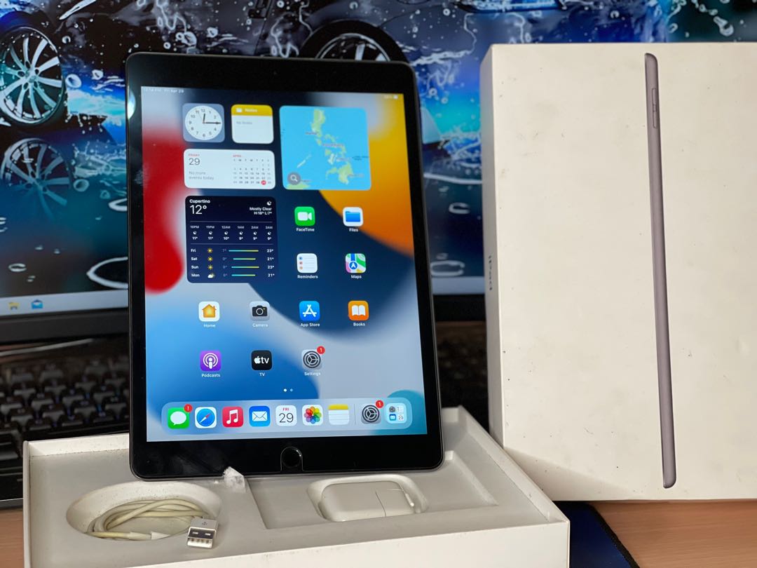 Apple iPad 7TH Gen 32GB Space Gray WIFI Complete Set with Box, Mobile ...