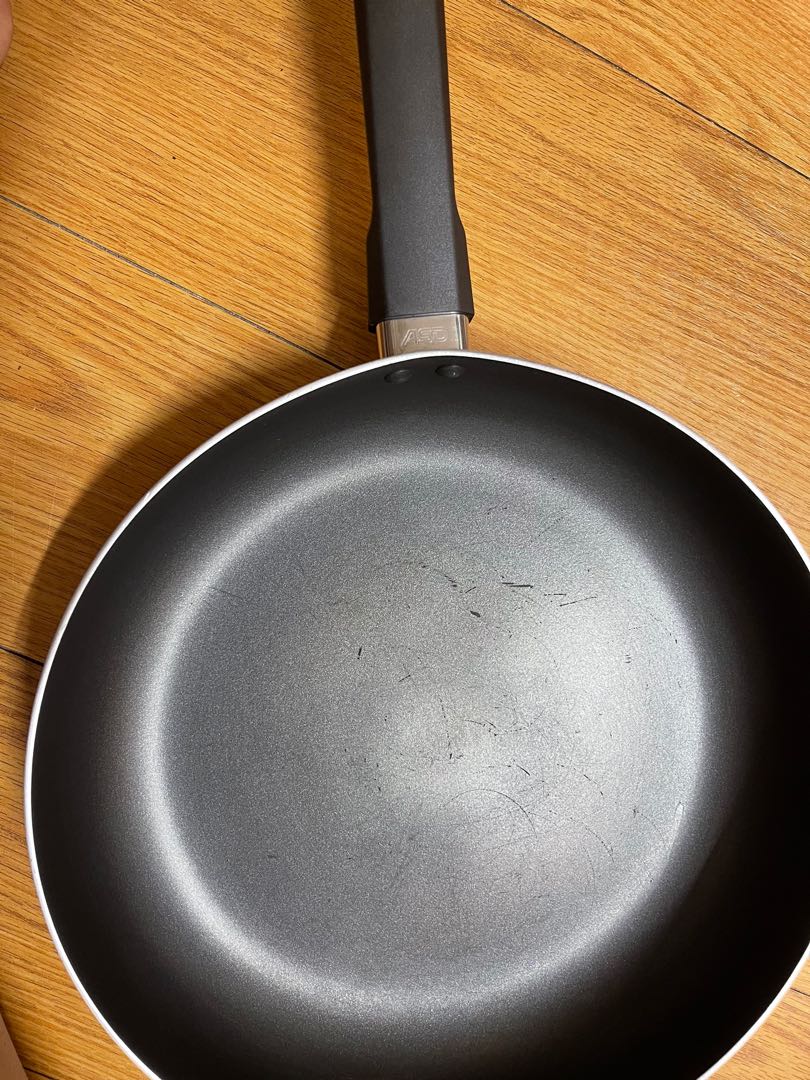 ASD Frying Pan - 28.5 cm in diameter, Furniture & Home Living ...