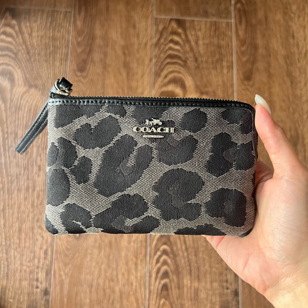 Coach Leather Coin Purse, Women's Fashion, Bags & Wallets, Purses ...