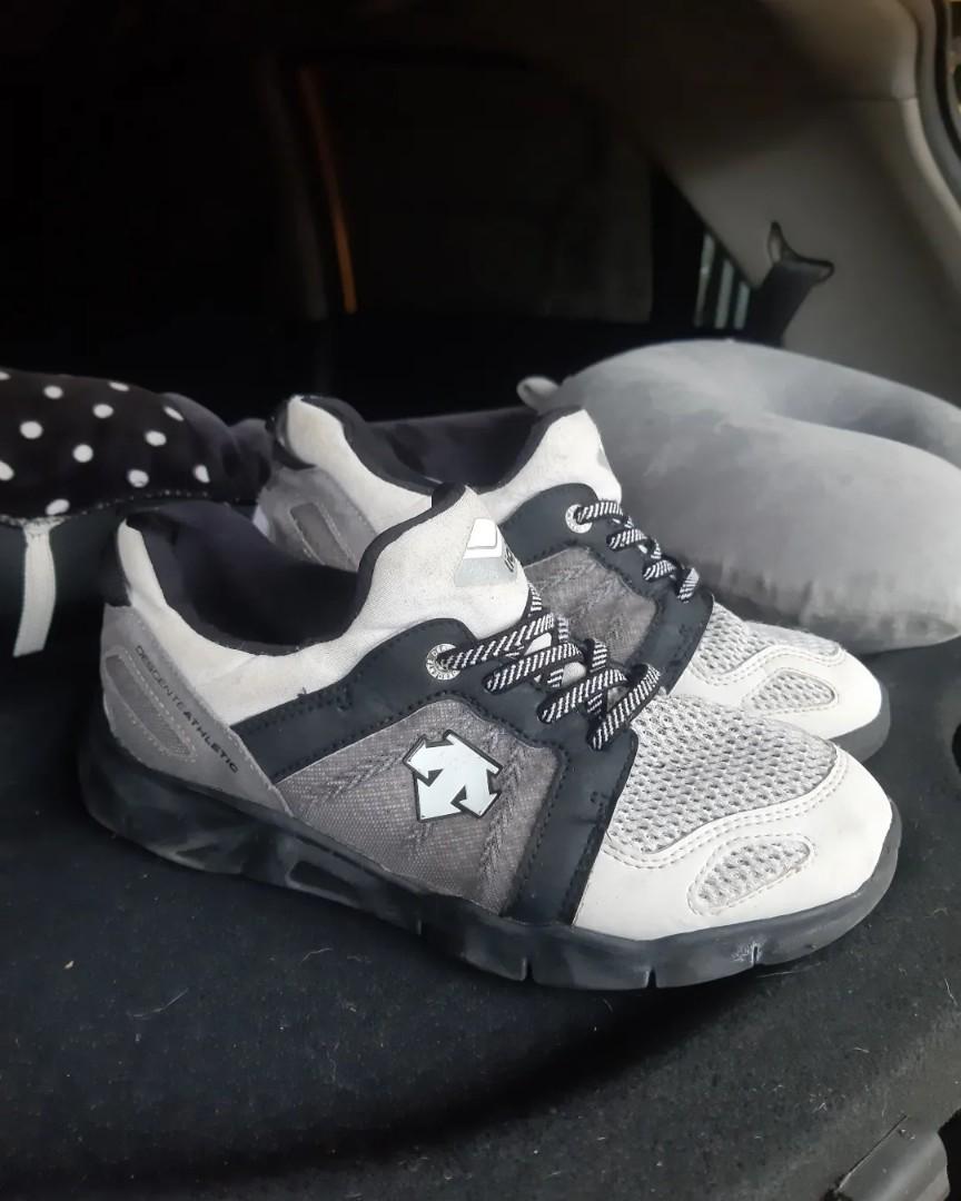 DESCENTE ORIGINAL RUNNING SHOES SLIP ON, Women's Fashion, Footwear ...