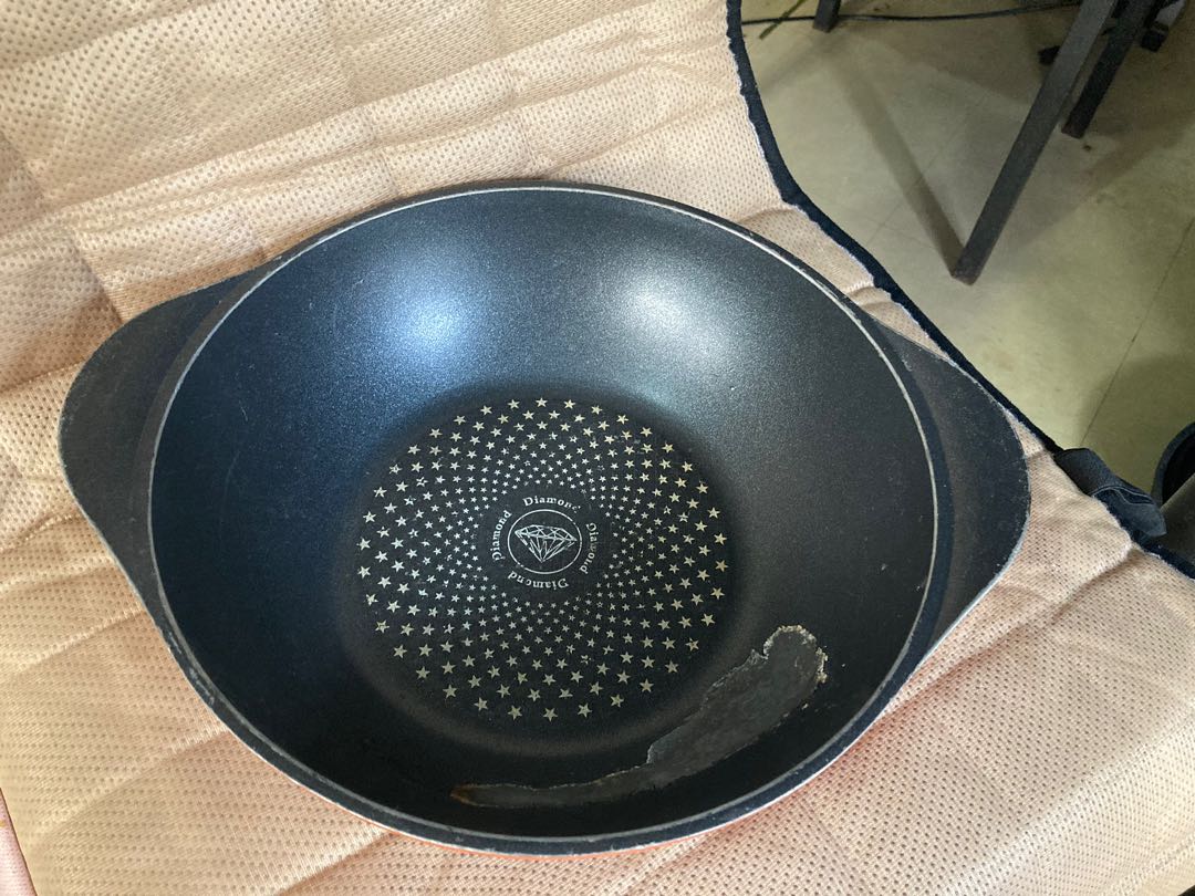 Diamond Wok, Furniture & Home Living, Kitchenware & Tableware, Cookware ...