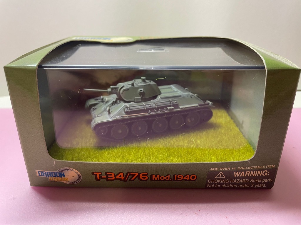 Dragon Armor 60134 T-34/76 Mod.1940, Eastern Front 1941; 60249 Captured T-34/85 Mod.1944, German ...