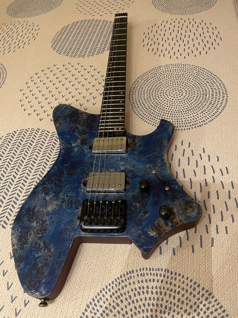 EART GW2 headless electric guitar. Not squier, epiphone, ibanez ...