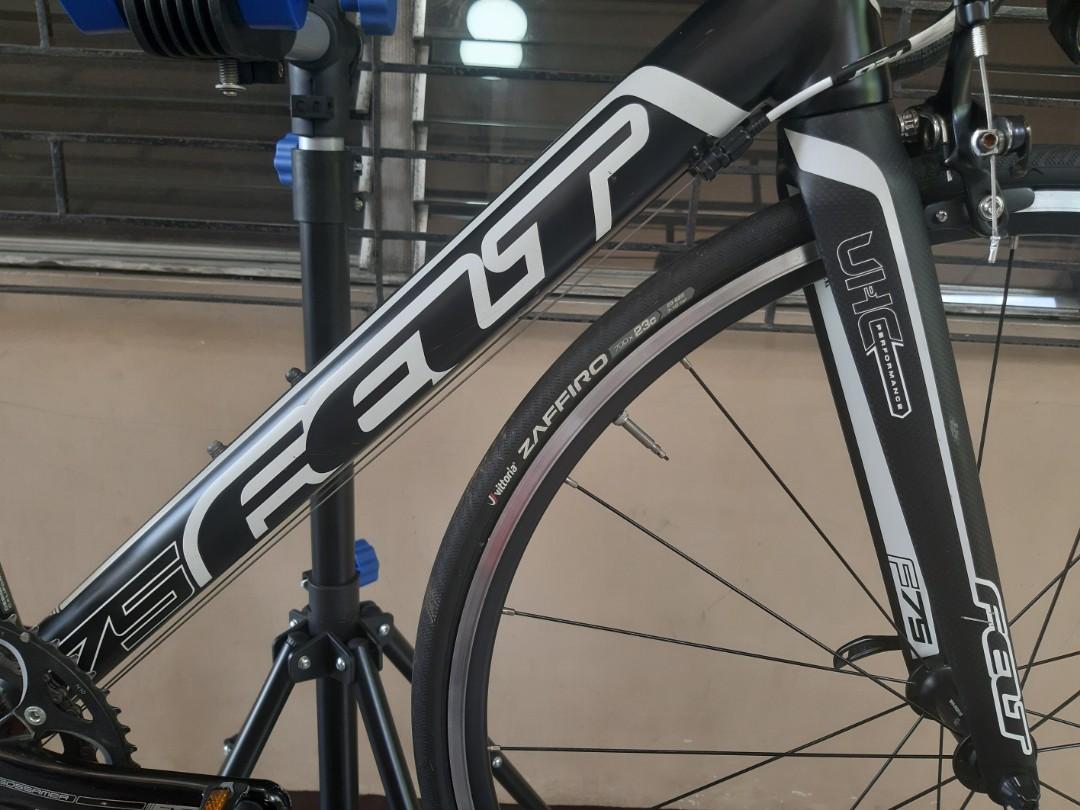 Felt f75 105 road bike small, Sports Equipment, Bicycles & Parts, Bicycles on Carousell