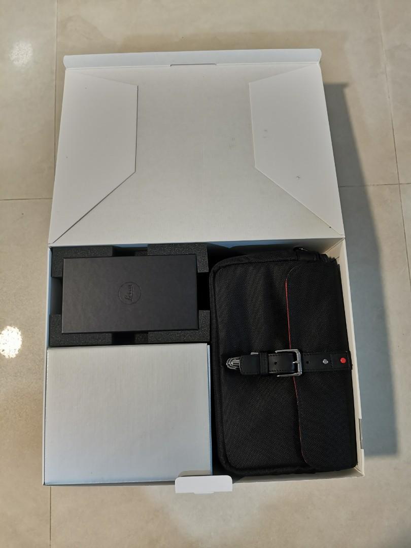 Leica V-Lux Explorer Kit, Photography, Cameras on Carousell