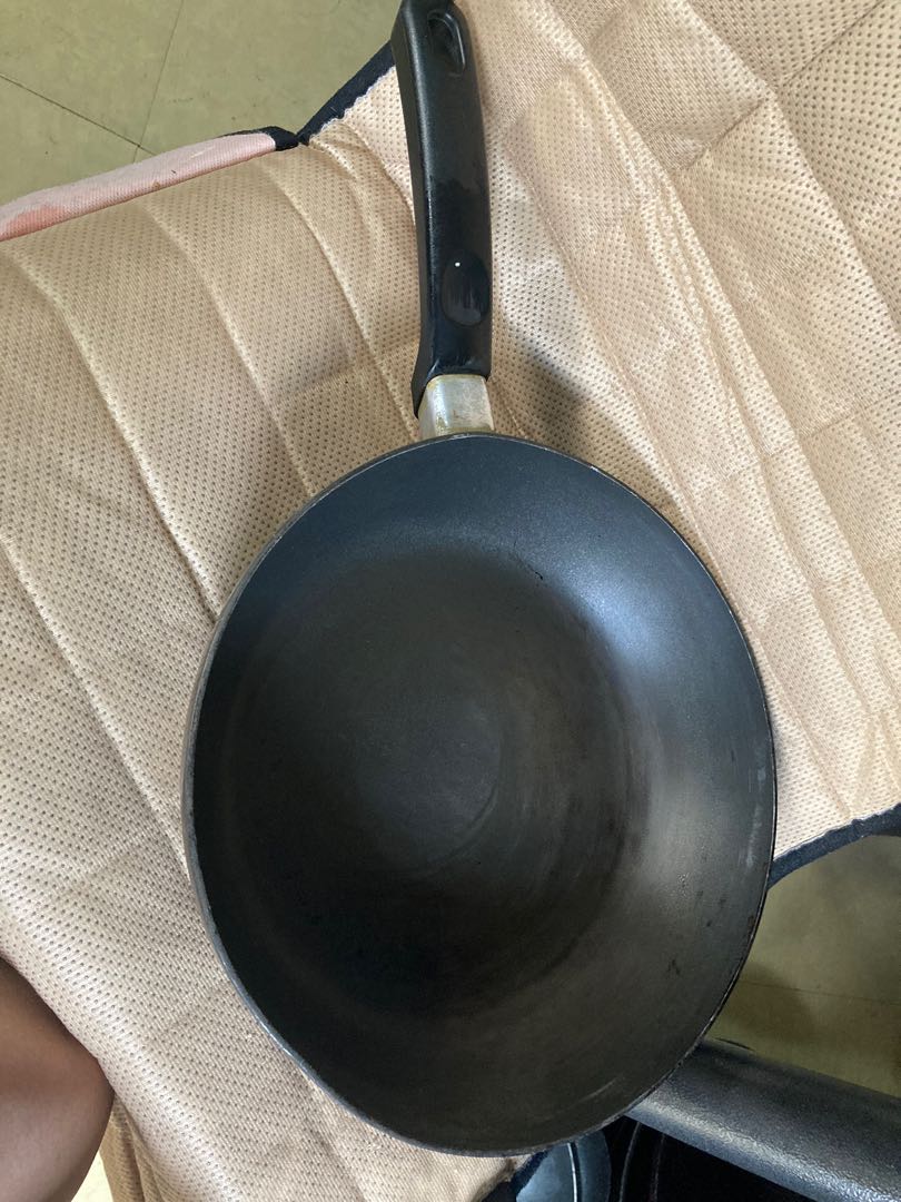 Lock & lock Frying Pan, Furniture & Home Living, Kitchenware ...