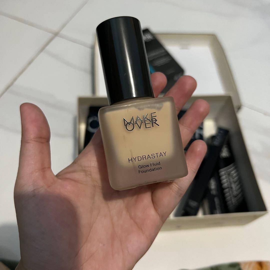 Make over Glow and Fluid Foundation W22 Warm Ivory, Kesehatan ...