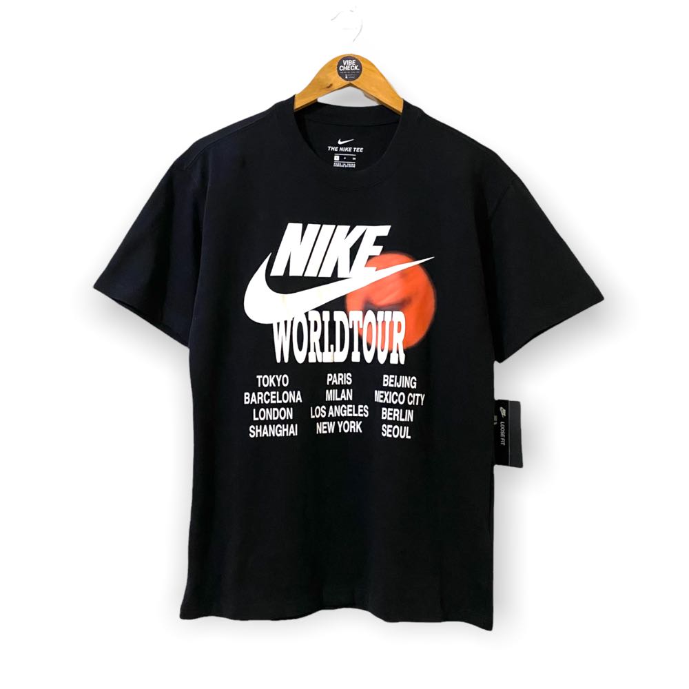 Nike Worldtour Tee (Rare piece) BRAND NEW, Men's Fashion, Tops & Sets ...