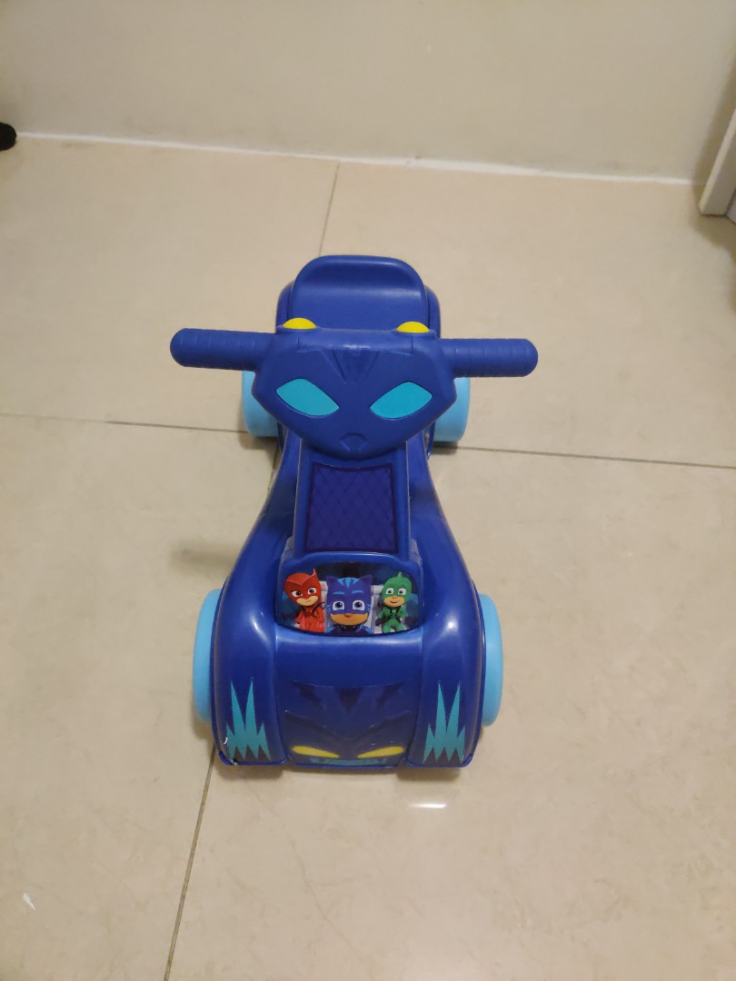 PJ Masks Ride On, 興趣及遊戲, 玩具 & 遊戲類 - Carousell