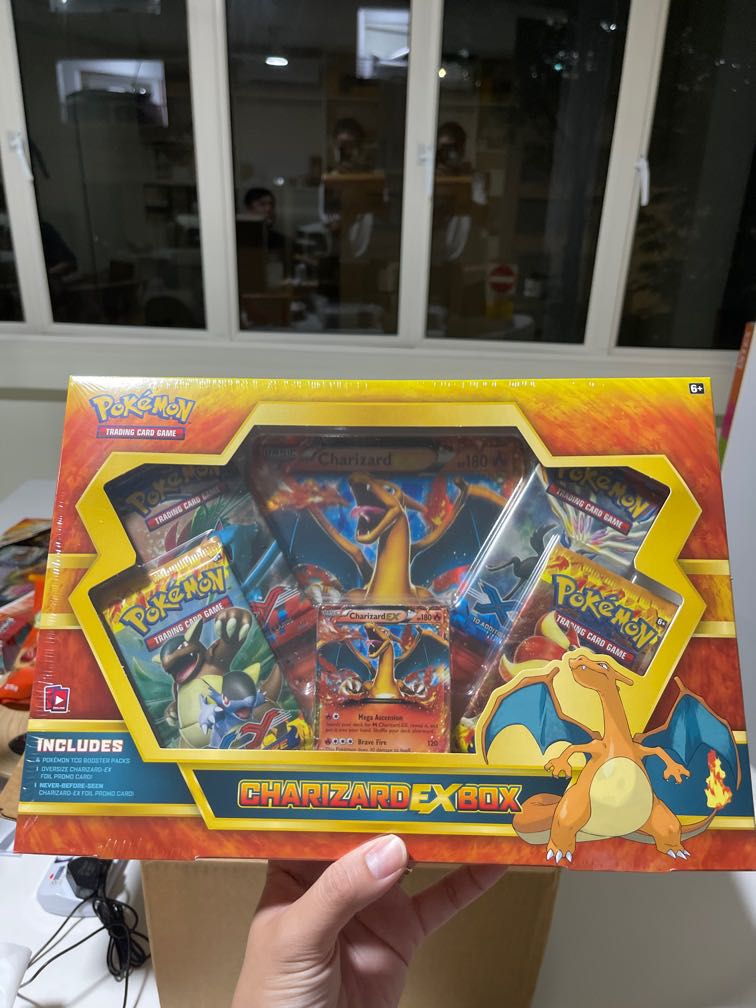 Pokemon Vintage 2016 Charizard EX box with XY flash fire card packs ...