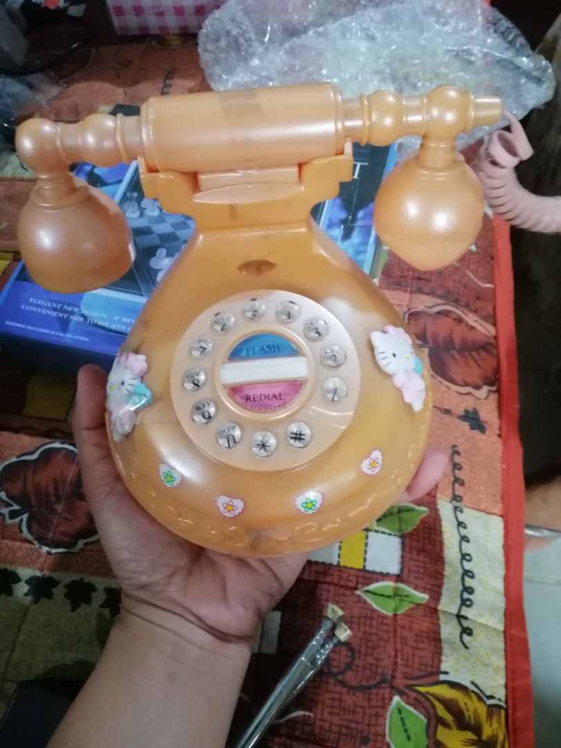 Real hello kitty telephone, Hobbies & Toys, Memorabilia & Collectibles ...