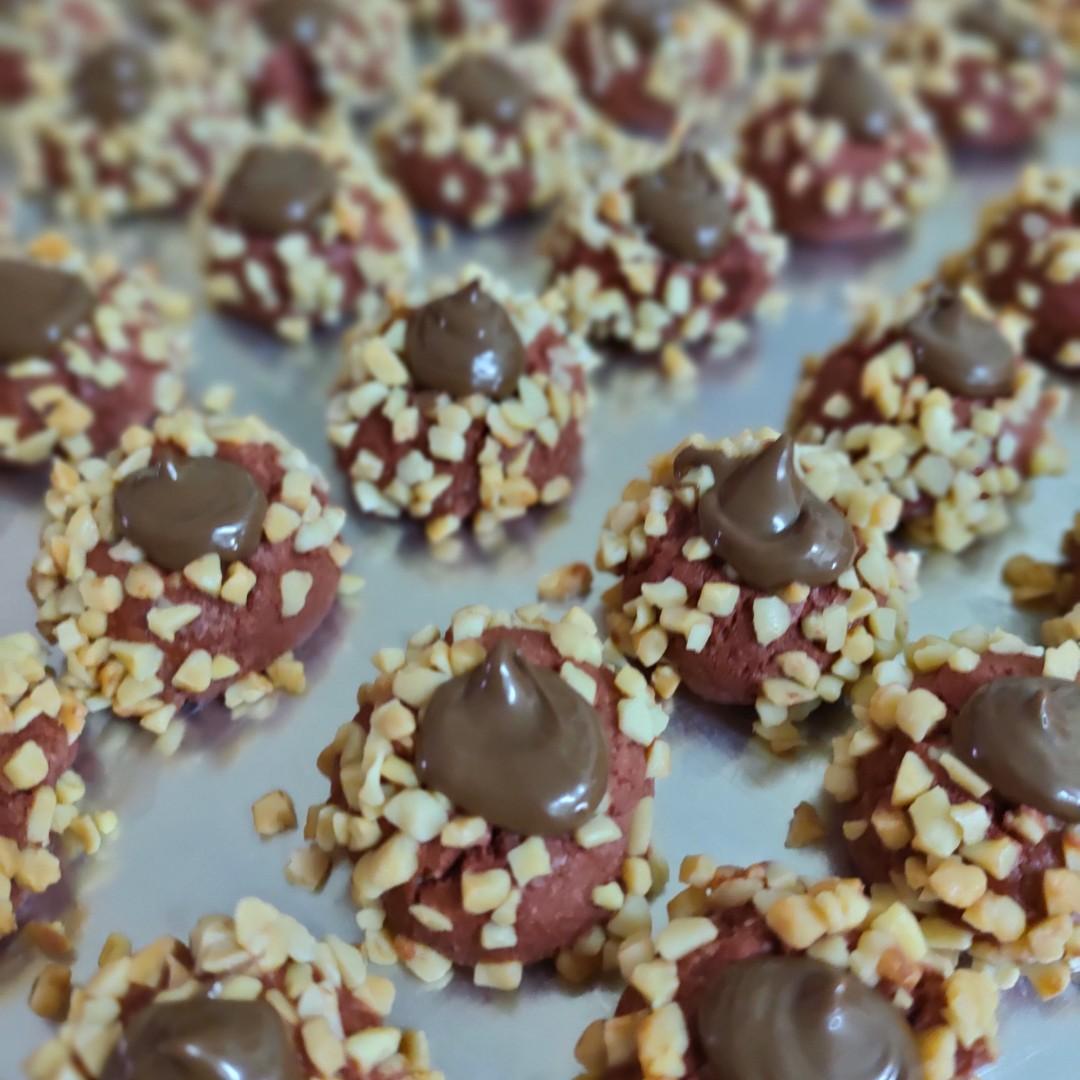 Red velvet Nutella choc button, Food & Drinks, Homemade Bakes on Carousell