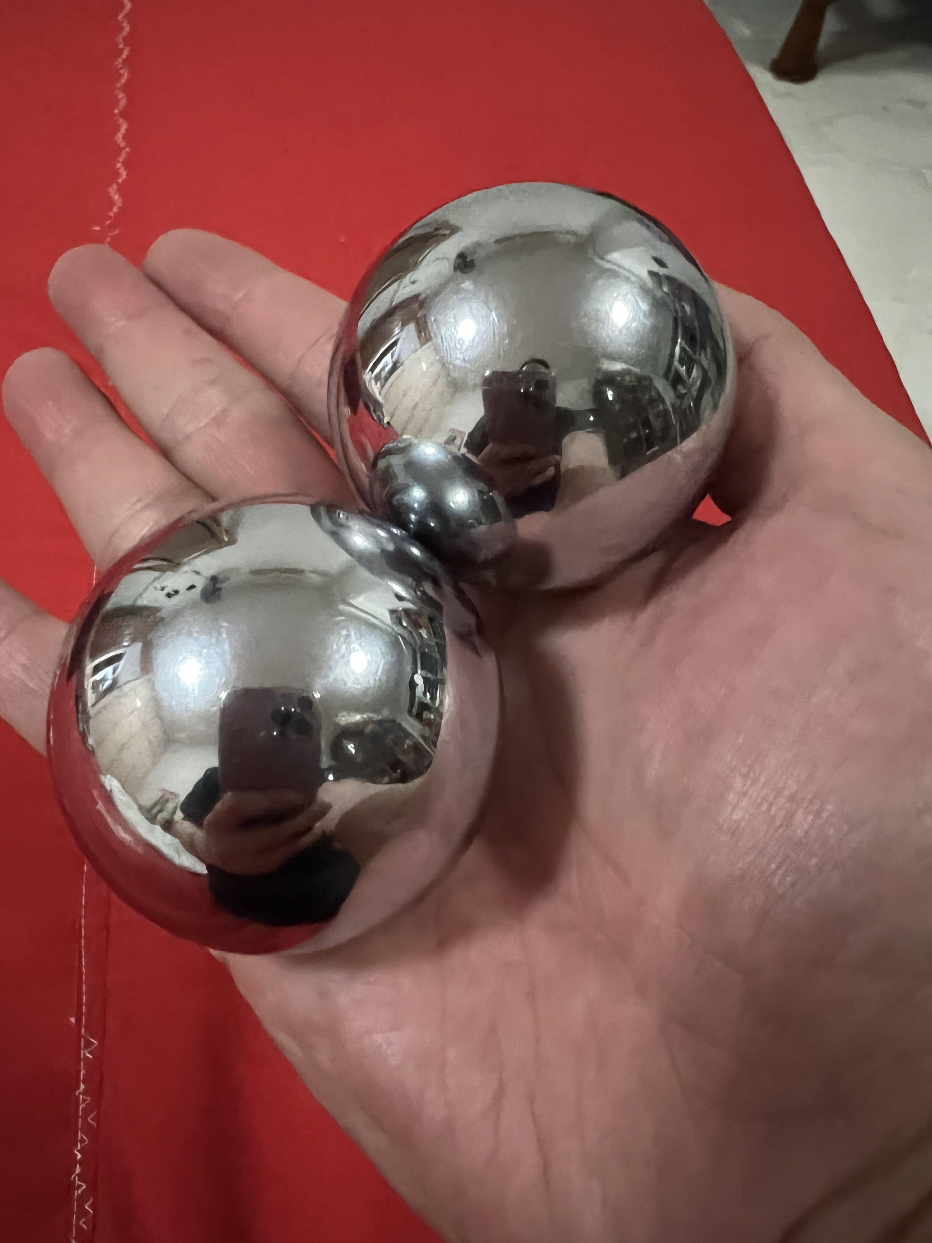 Silver Metal Balls (Finger/Palm Exercises), Sports Equipment, Exercise ...