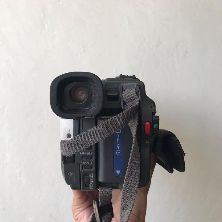 Vintage Camcorder Sony Handycam Vision CCD-TRV108 NTSC videoHi8 460x ...